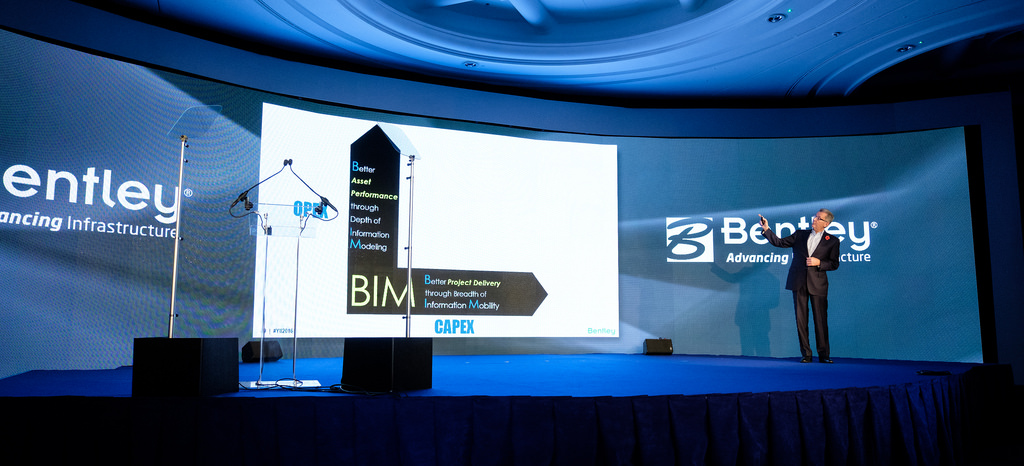 Industry Knowledge for Business Advantage: BIM, Cloud and Data ...
